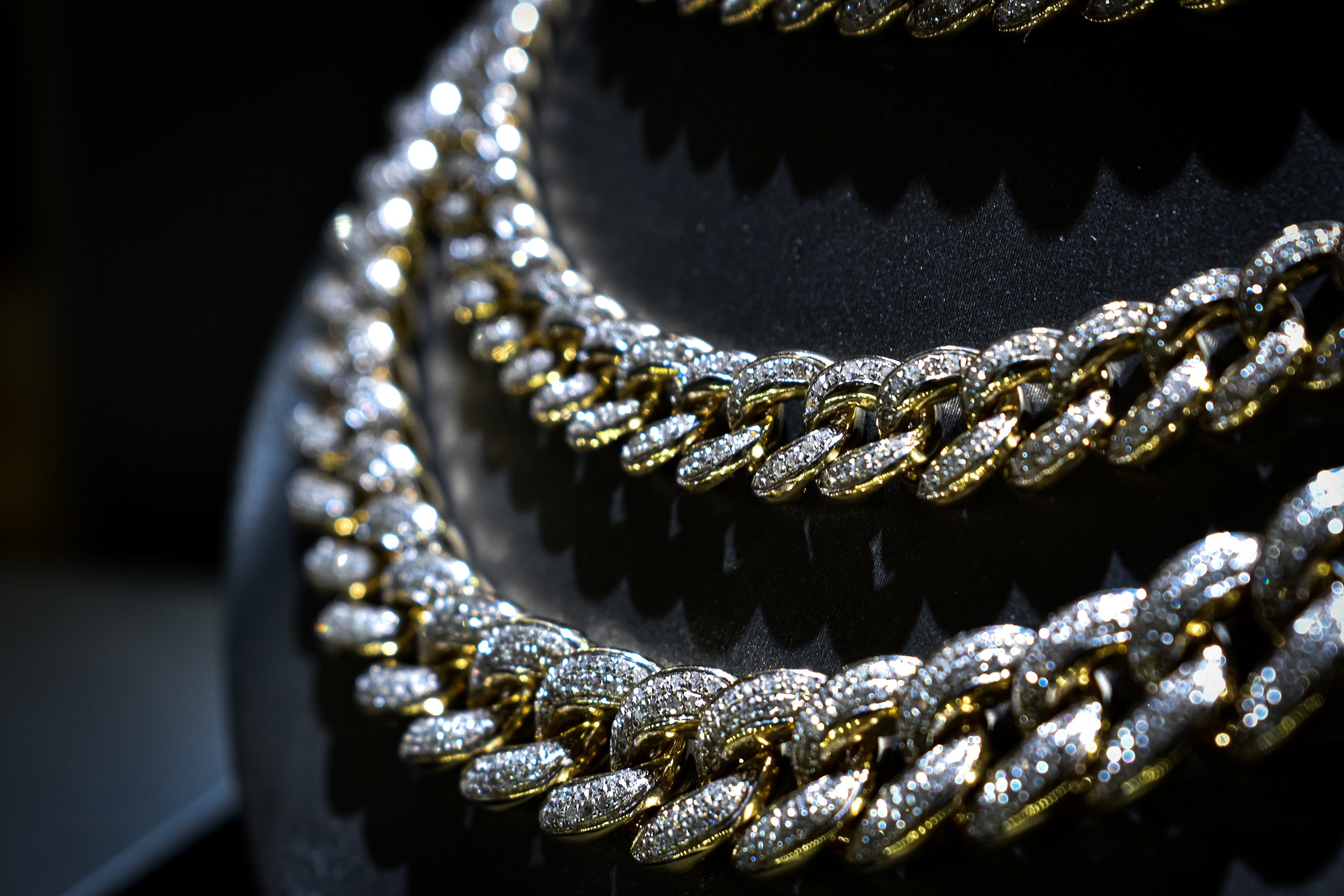 CHAINS – AnthonyandCompanyJewelers